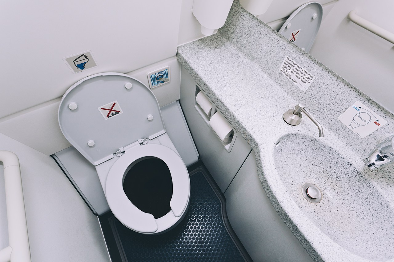 Aircraft TechnicWhere It All Goes (Aircraft Toilets) - Aircraft Technic